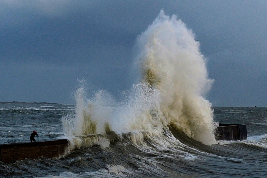 Razorna oluja Éowyn prijeti Europi: Ovako nešto nije viđeno nekoliko ...