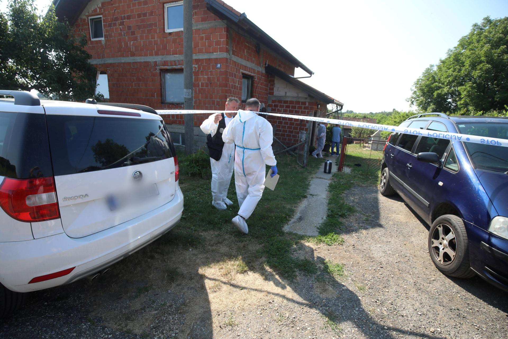 Danima se opijao i drogirao kod rijeke, a u nedjelju je s polubratom odlučio prespavati kod ...