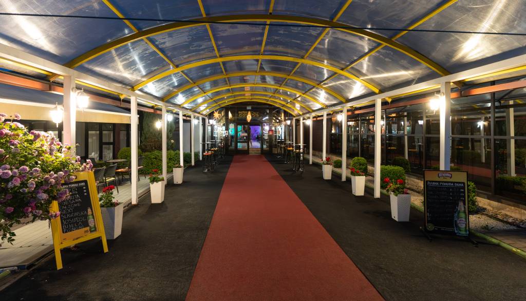 Godišnjice mature u Hotelu Josipdol! - OG Portal